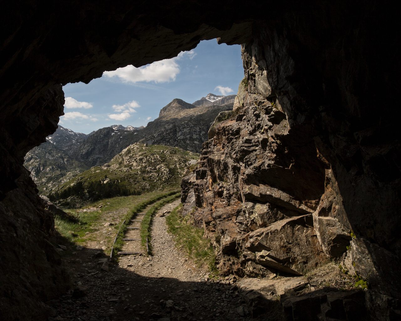 Lo que el valle más oscuro de los Pirineos esconde