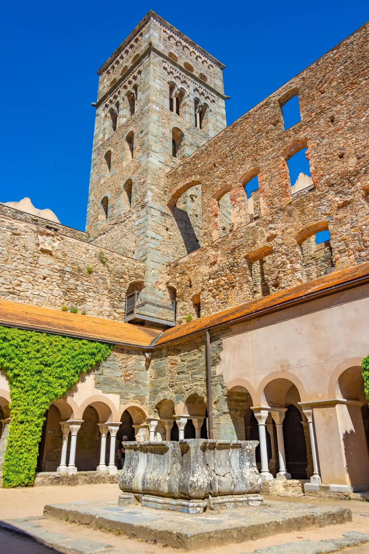 El monasterio medieval de Girona que es monumento histórico