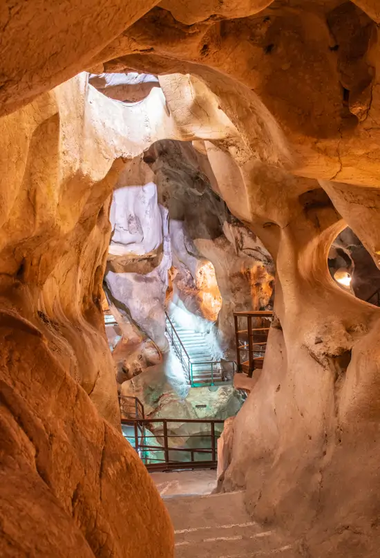 La primera cueva turística española está bajo un pueblo de Andalucía