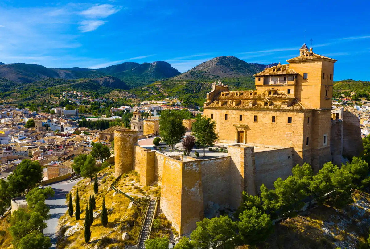 El castillo templario de Murcia que protege una de las reliquias más ...