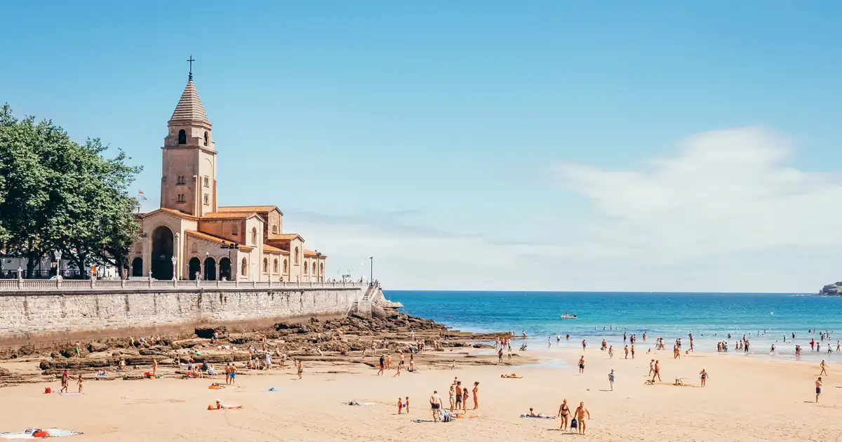 Las ocho mejores playas urbanas de España según la prensa británica ...