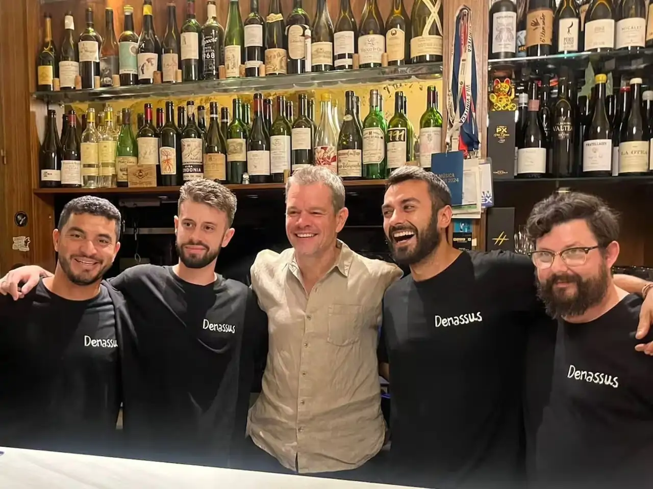 Matt Damon visita su restaurante favorito de Barcelona donde se cena ...