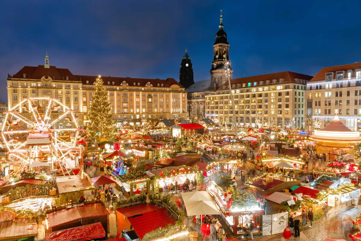 El mercadillo de Navidad de Alemania con la pirámide de madera más ...