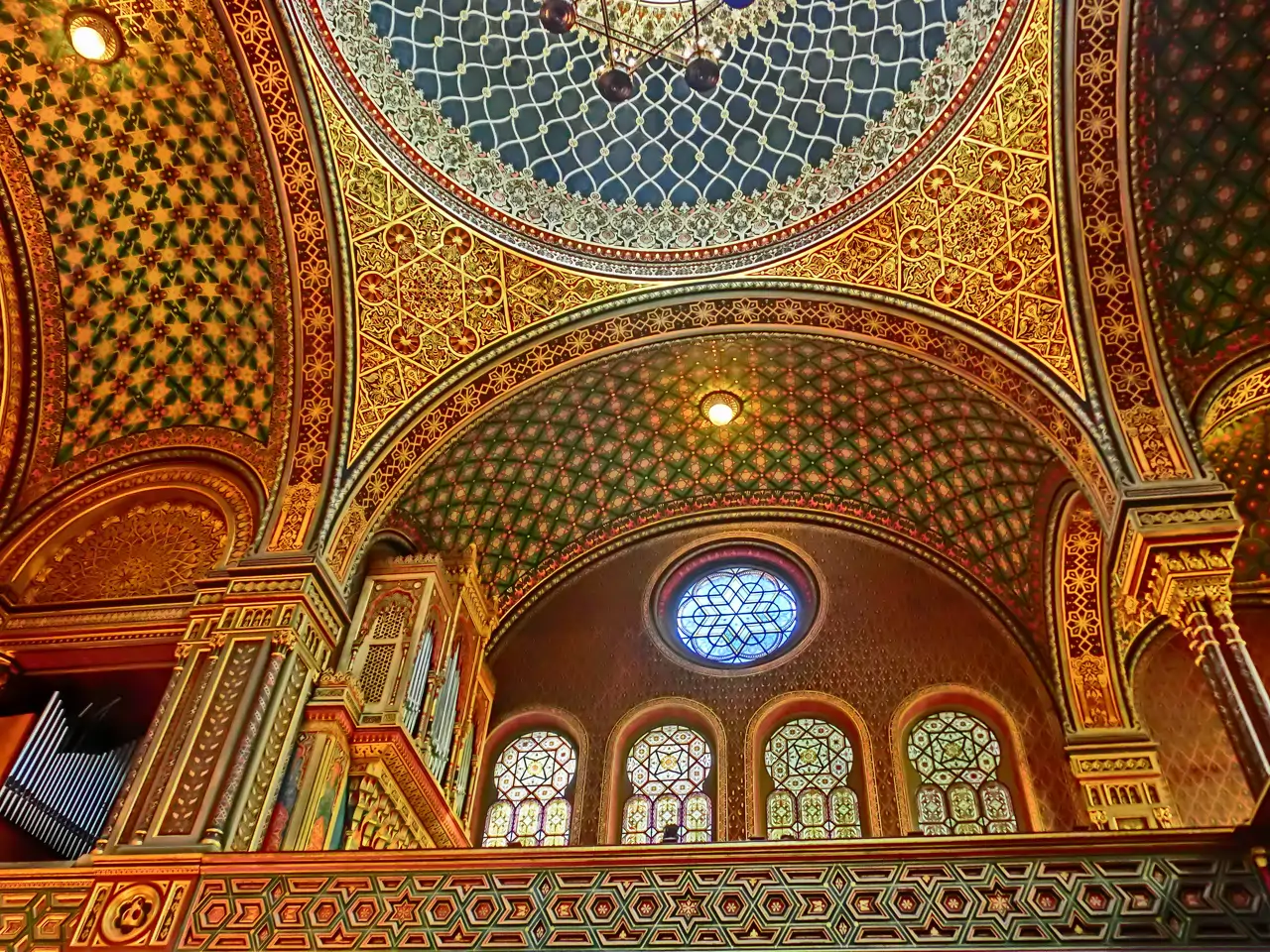 La sinagoga más bonita de Europa está escondida en Praga: una “Alhambra ...